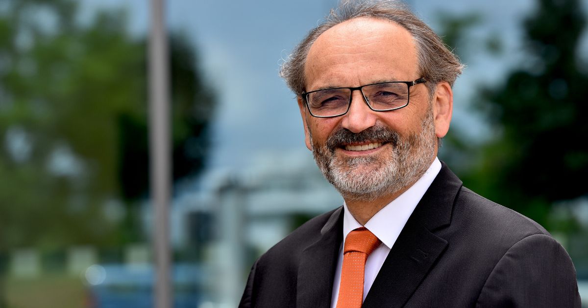 Dr. Peter Schießl verlässt die CBM und geht in den wohlverdienten ...